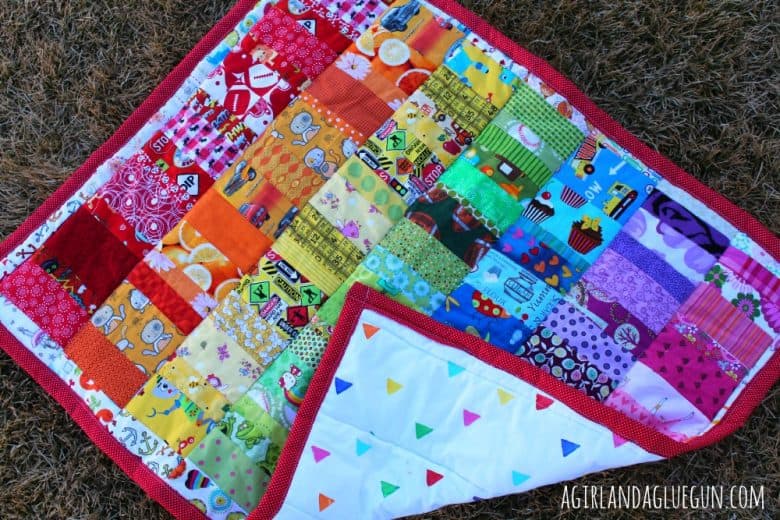 Scrap rhymes With Crap Scrap Week Quilt A Girl And A Glue Gun Scrap rhymes With Crap Scrap Week Quilt A Girl And A Glue Gun