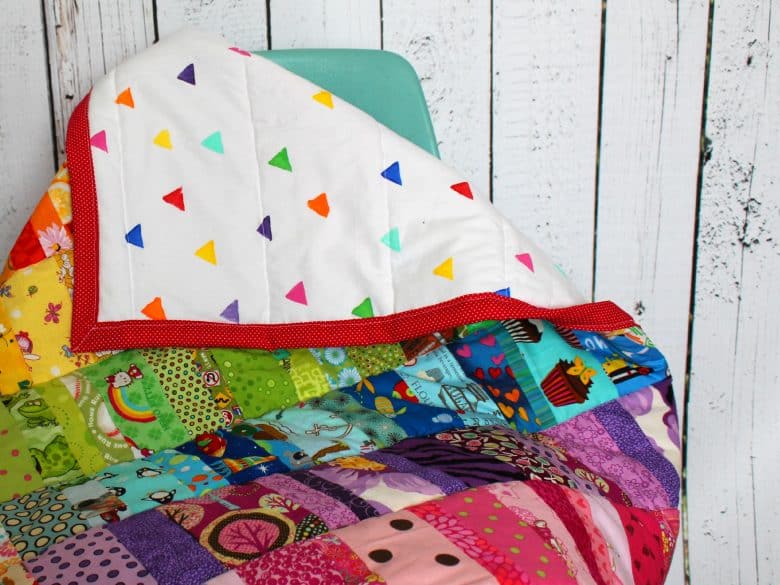 Scrap rhymes With Crap Scrap Week Quilt A Girl And A Glue Gun Scrap rhymes With Crap Scrap Week Quilt A Girl And A Glue Gun