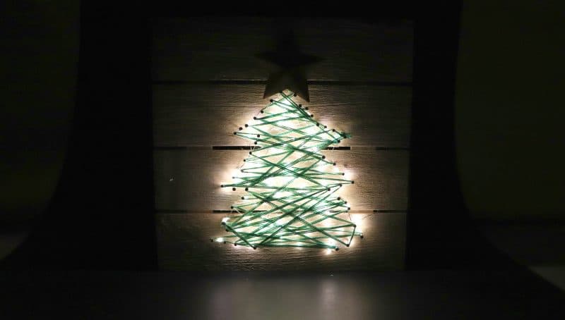 Lighted Christmas Sign-3 ways! - A girl and a glue gun