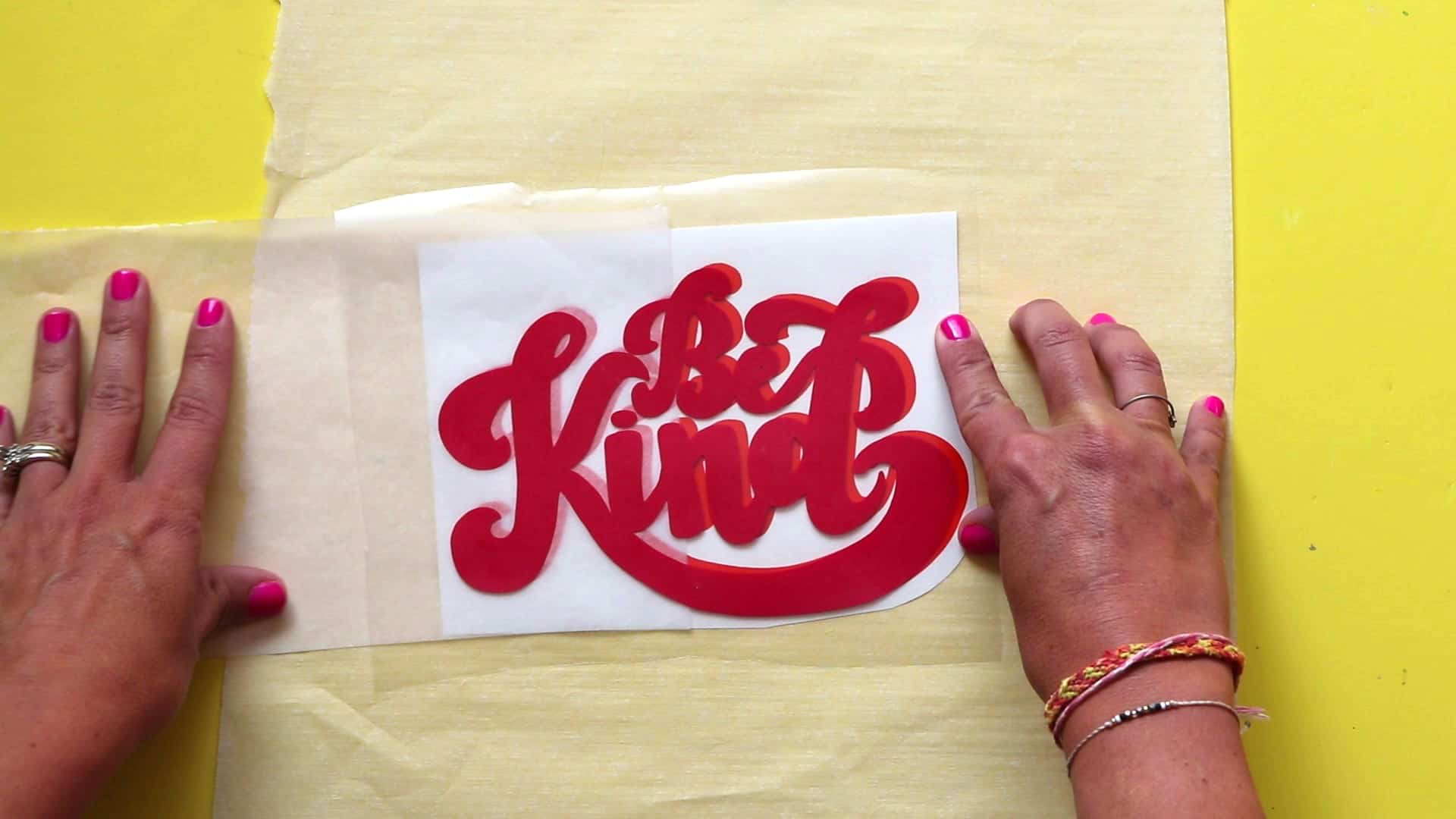 How to create the drop shadow effect with vinyl! - A girl and a glue gun