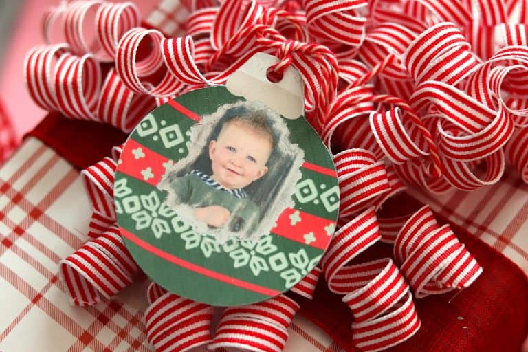 scratch off Gift tags and advent - A girl and a glue gun
