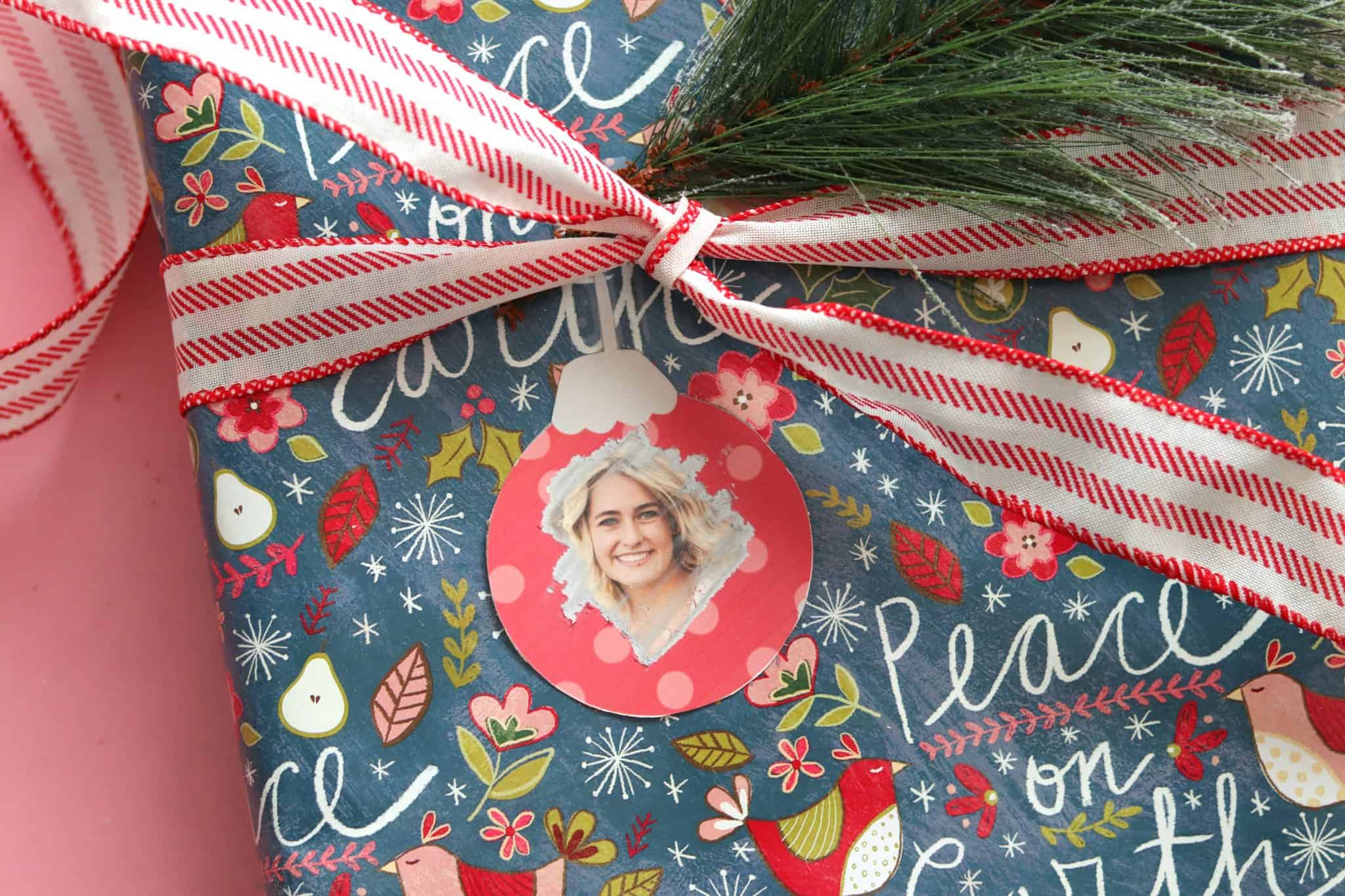 scratch off Gift tags and advent - A girl and a glue gun