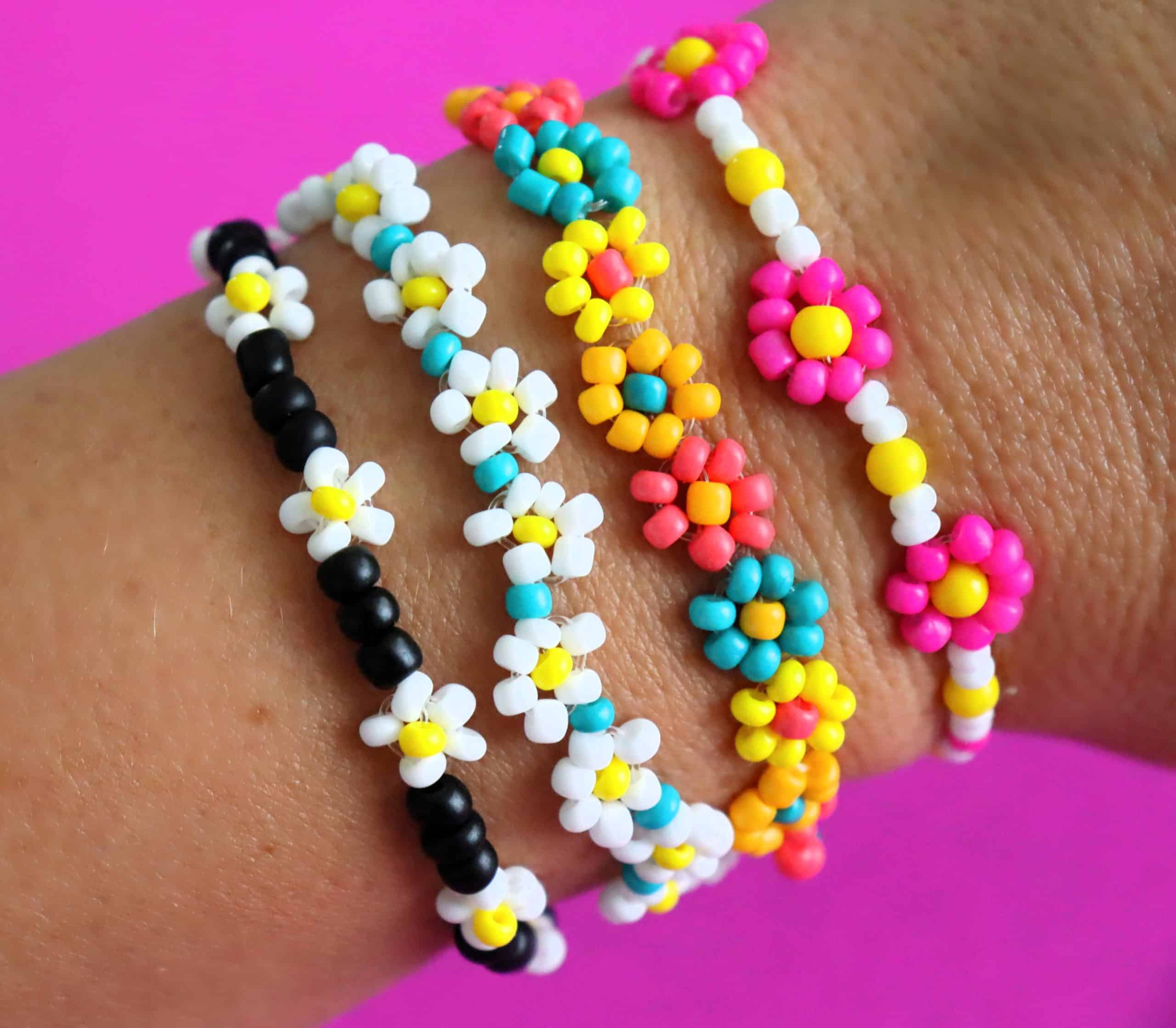 How To Make Beaded Daisy Bracelets A Girl And A Glue Gun How To Make Beaded Daisy Bracelets A Girl And A Glue Gun