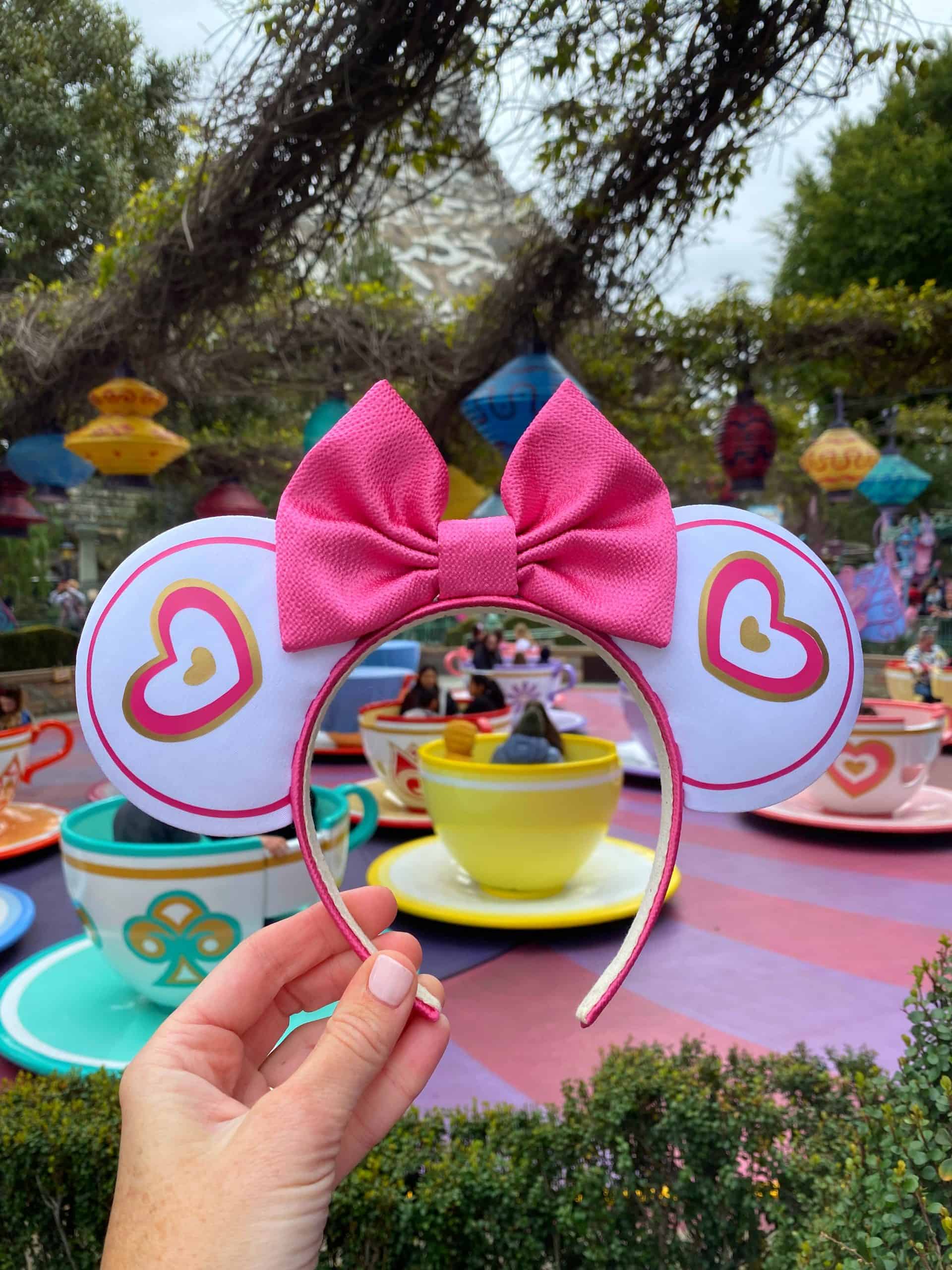 100 Mickey Mouse Ears - A girl and a glue gun