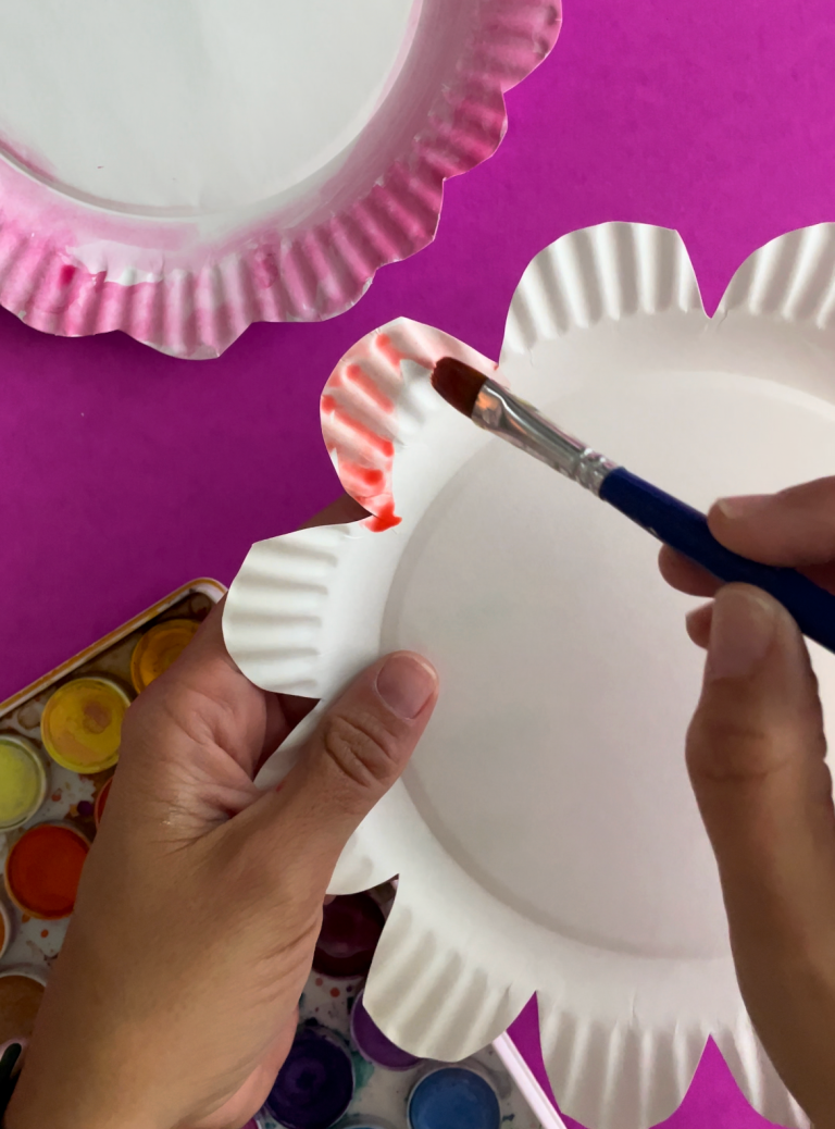 Paper Plate Flowers- Kids Craft - A girl and a glue gun