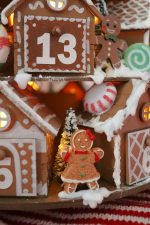 Gingerbread Advent Calendar - A girl and a glue gun
