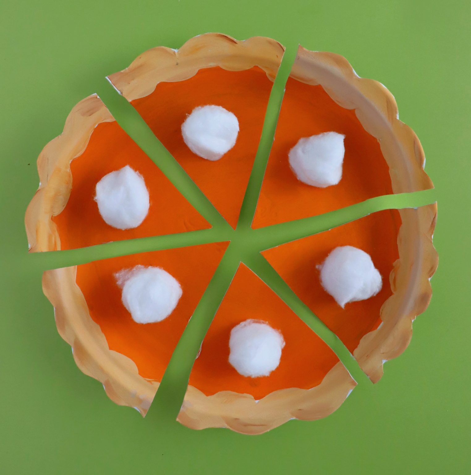 DIY Pumpkin Pie Garland - A girl and a glue gun
