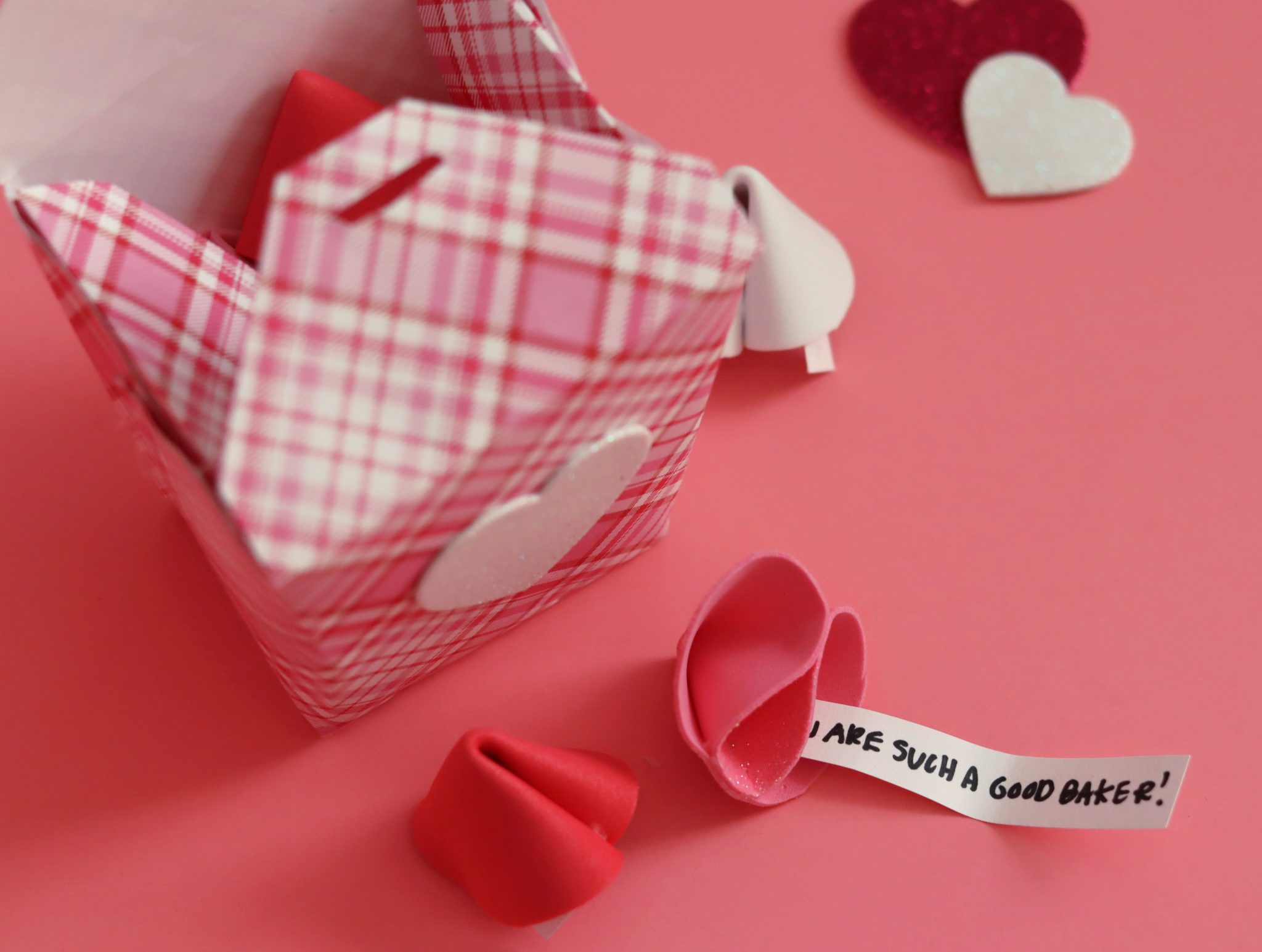 DIY Fortune cookie gift - A girl and a glue gun
