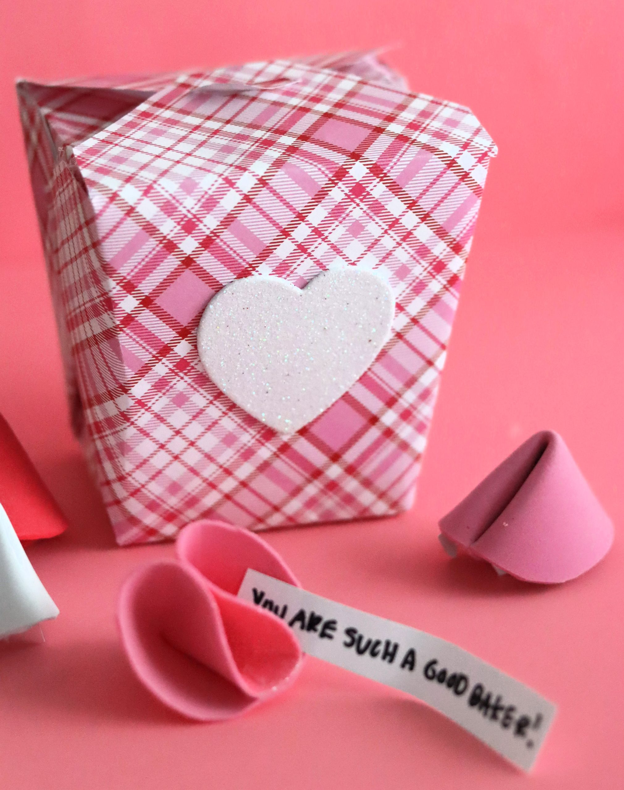 DIY Fortune cookie gift - A girl and a glue gun