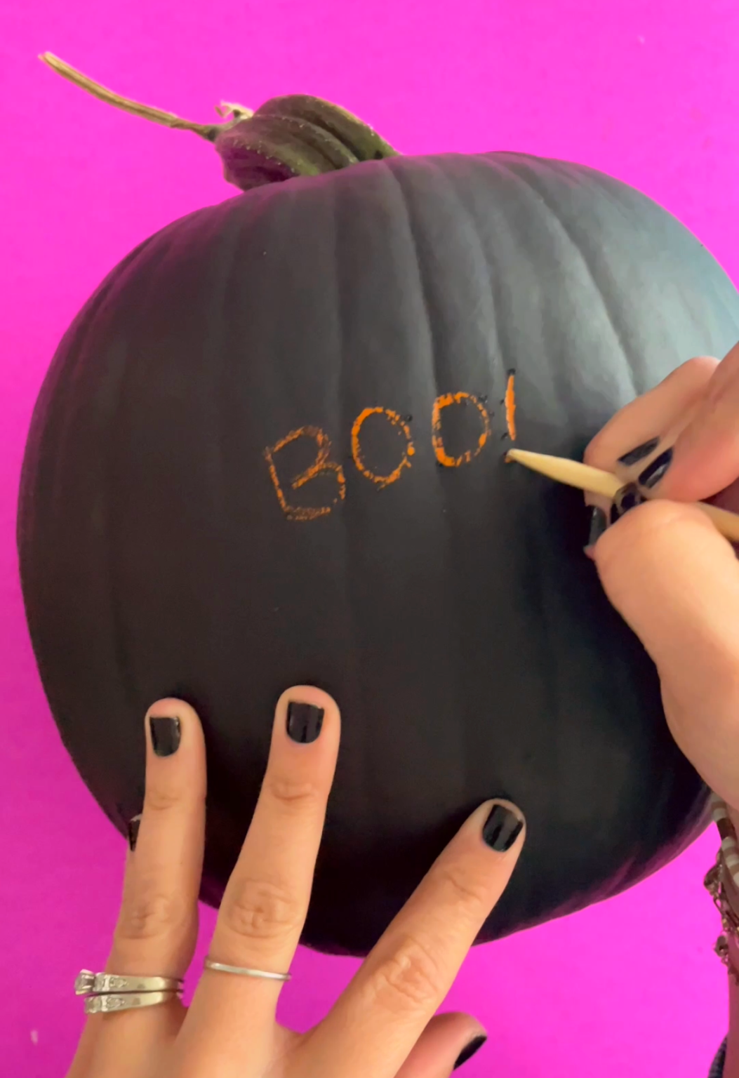 Black Scratch PUMPKIN craft - A girl and a glue gun