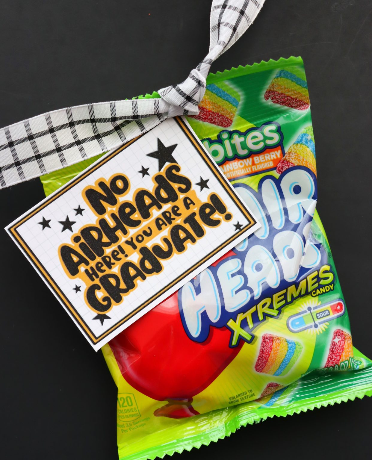 End of the school year printable tags - A girl and a glue gun