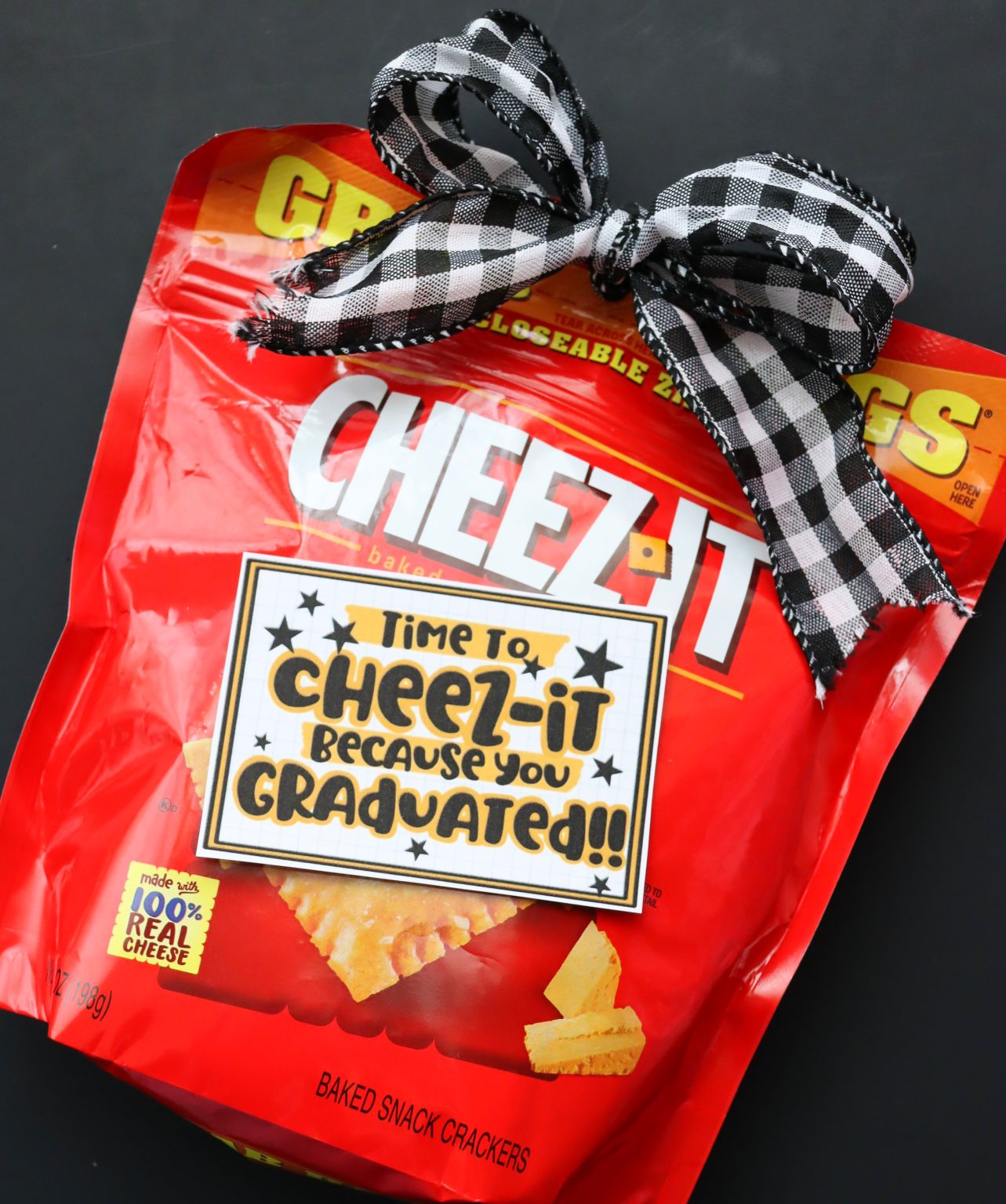 End of the school year printable tags - A girl and a glue gun