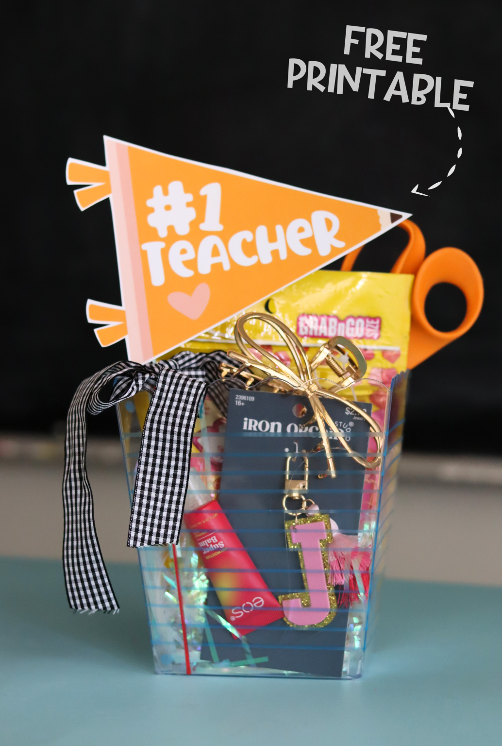 Teacher appreciation gift tag - A girl and a glue gun