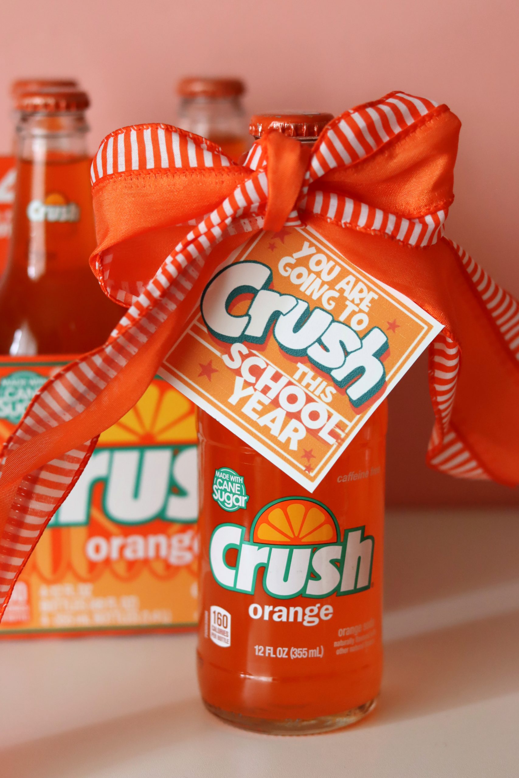 Crush Back to school printable - A girl and a glue gun
