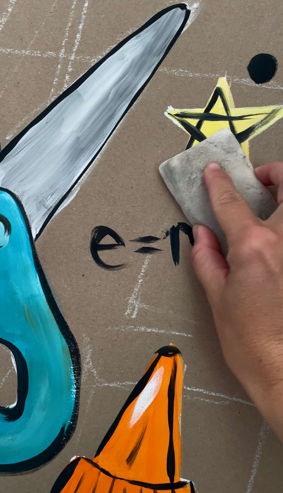 How to paint a banner - A girl and a glue gun
