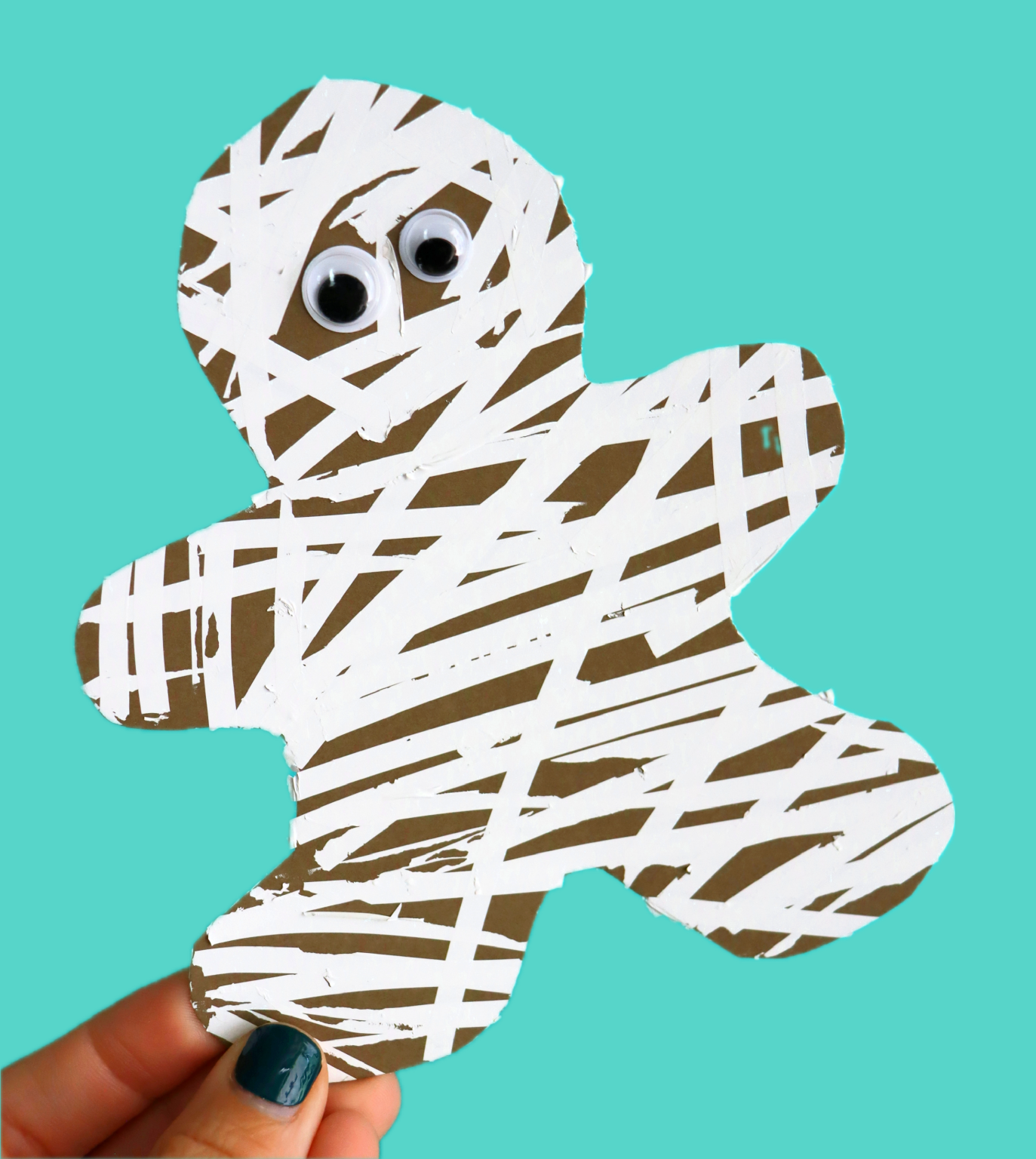 Mummy craft for kids - A girl and a glue gun