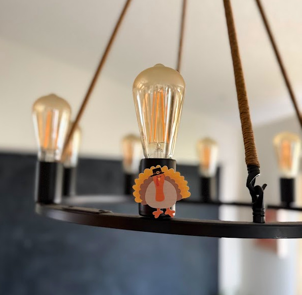 Turkey Hide and Seek Game for Kids - A girl and a glue gun