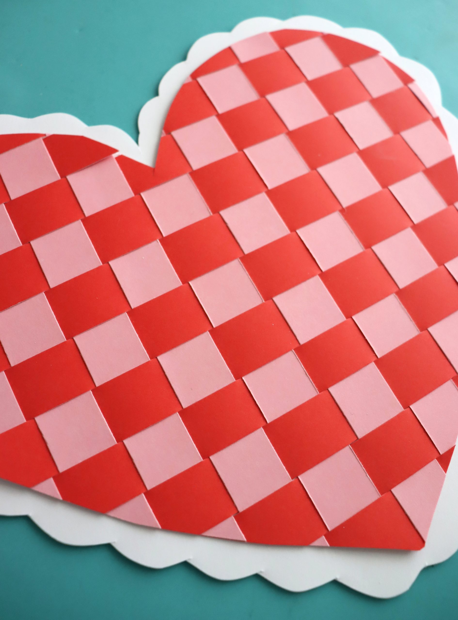 Paper Weaving Heart Craft for Kids (Easy Valentine’s Day Activity) - A ...