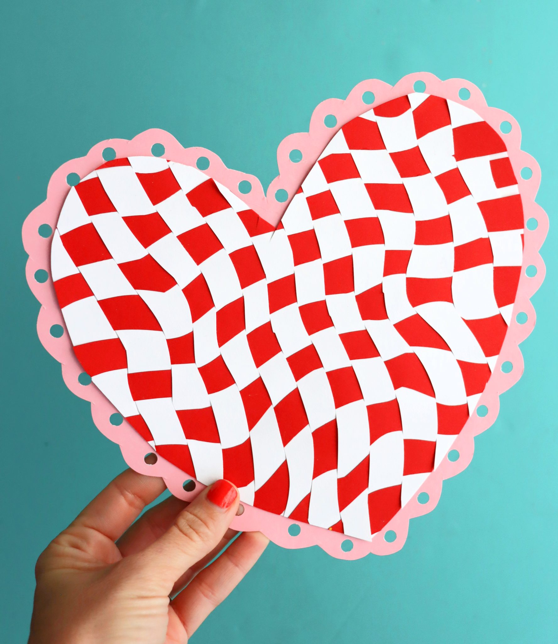 Paper Weaving Heart Craft for Kids (Easy Valentine’s Day Activity) - A ...